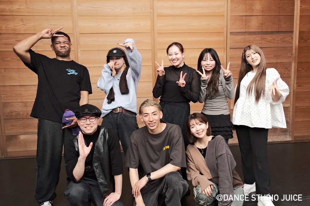 ABOUT - DANCE STUDIO JUICE